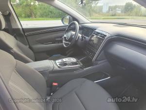 Grey Hyundai Tucson 2024 in Tallinn, with an engine capacity of 1.60 L and mileage of 16 thousand km for 29900 €, photo 8 on AUTOMOTO.COM.LV