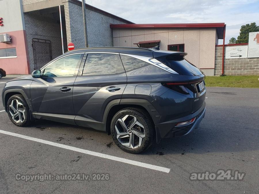 Grey Hyundai Tucson 2024 in Tallinn, with an engine capacity of 1.60 L and mileage of 16 thousand km for 29900 €, photo 14 on AUTOMOTO.COM.LV