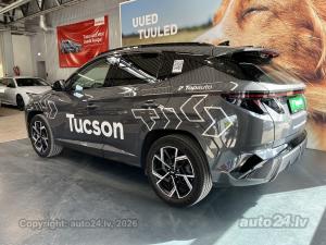 Pelēks Hyundai Tucson 2026 Tallina, ar dzinēja tilpumu 1.60 L un nobraukumu 9 tūkst. km par 46900 €, foto 4 vietnē AUTOMOTO.COM.LV