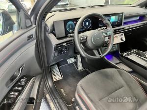 Pelēks Hyundai Tucson 2026 Tallina, ar dzinēja tilpumu 1.60 L un nobraukumu 9 tūkst. km par 46900 €, foto 8 vietnē AUTOMOTO.COM.LV
