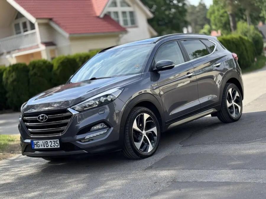 Pelēks Hyundai Tucson 2016 Jūrmala, ar dzinēja tilpumu 2.00 L un nobraukumu 229 tūkst. km par 11990 €, foto 3 vietnē AUTOMOTO.COM.LV