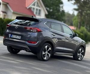 Pelēks Hyundai Tucson 2016 Jūrmala, ar dzinēja tilpumu 2.00 L un nobraukumu 229 tūkst. km par 11990 €, foto 4 vietnē AUTOMOTO.COM.LV