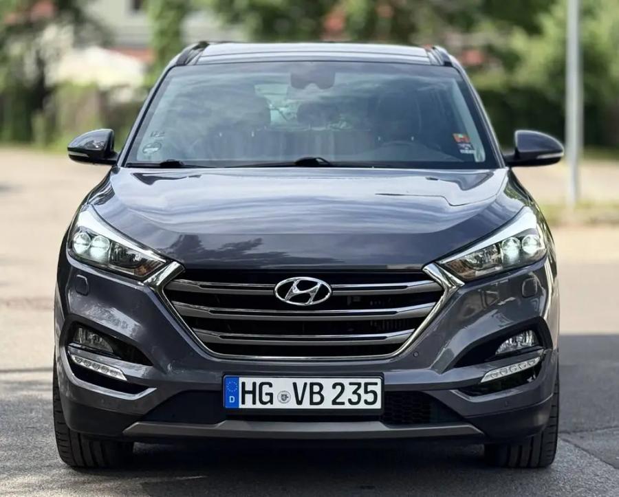 Pelēks Hyundai Tucson 2016 Jūrmala, ar dzinēja tilpumu 2.00 L un nobraukumu 229 tūkst. km par 11990 €, foto 7 vietnē AUTOMOTO.COM.LV