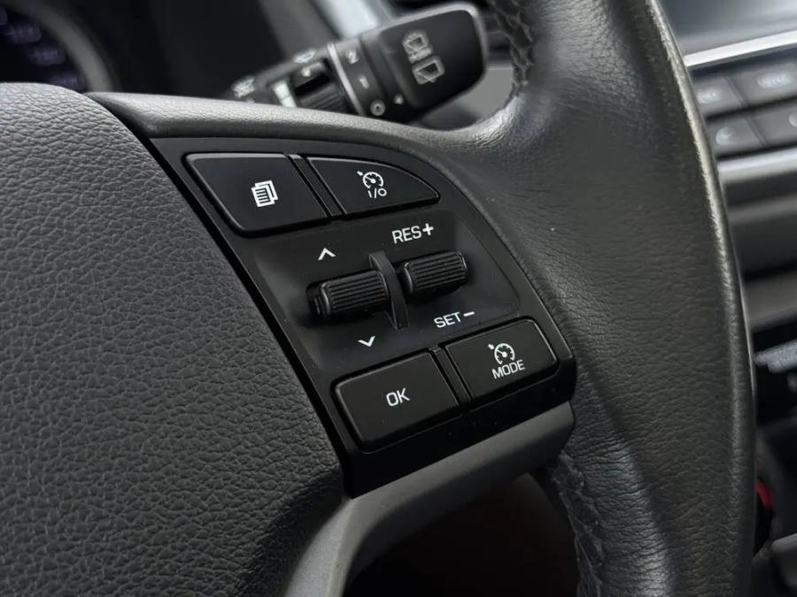 Pelēks Hyundai Tucson 2016 Jūrmala, ar dzinēja tilpumu 2.00 L un nobraukumu 229 tūkst. km par 11990 €, foto 30 vietnē AUTOMOTO.COM.LV