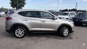 Grey Hyundai Tucson 2018 in Marijampole, with an engine capacity of 1.60 L and mileage of 230 thousand km for 12750 €, photo 3 on AUTOMOTO.COM.LV