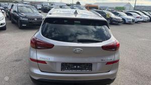 Grey Hyundai Tucson 2018 in Marijampole, with an engine capacity of 1.60 L and mileage of 230 thousand km for 12750 €, photo 10 on AUTOMOTO.COM.LV
