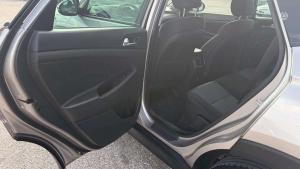 Grey Hyundai Tucson 2018 in Marijampole, with an engine capacity of 1.60 L and mileage of 230 thousand km for 12750 €, photo 21 on AUTOMOTO.COM.LV