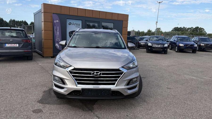 Grey Hyundai Tucson 2018 in Marijampole, with an engine capacity of 1.60 L and mileage of 230 thousand km for 12750 €, photo 36 on AUTOMOTO.COM.LV