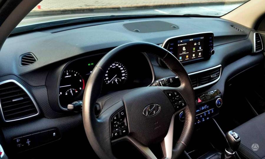 Grey Hyundai Tucson 2020 in Kaunas, with an engine capacity of 1.60 L and mileage of 107 thousand km for 14300 €, photo 10 on AUTOMOTO.COM.LV