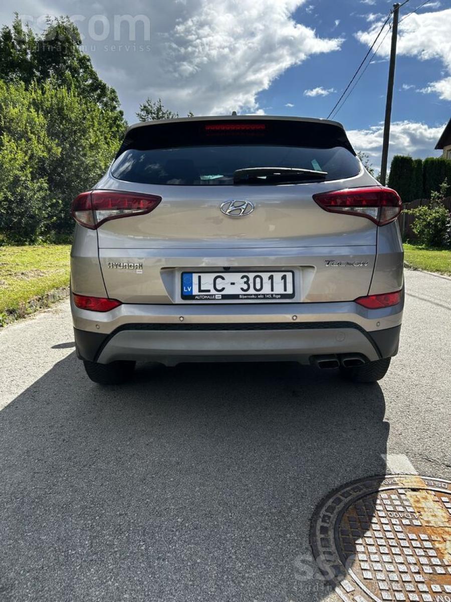 Pelēks Hyundai Tucson 2018 Rīga, ar dzinēja tilpumu 1.60 L un nobraukumu 142 tūkst. km par 14800 €, foto 6 vietnē AUTOMOTO.COM.LV