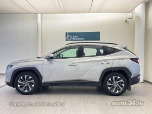 Grey Hyundai Tucson 2022 in Tallinn, with an engine capacity of 1.60 L and mileage of 71 thousand km for 18900 €, photo 4 on AUTOMOTO.COM.LV