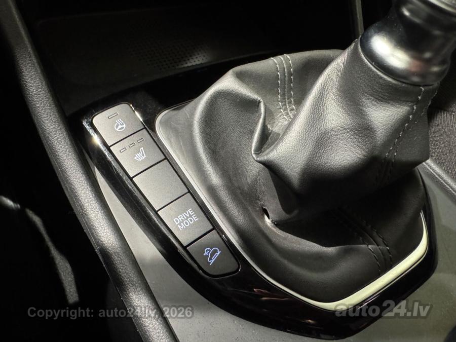 Grey Hyundai Tucson 2022 in Tallinn, with an engine capacity of 1.60 L and mileage of 71 thousand km for 18900 €, photo 17 on AUTOMOTO.COM.LV