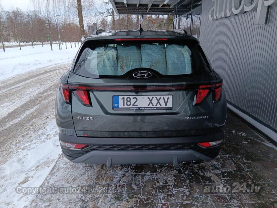 Grey Hyundai Tucson 2023 in Tallinn, with an engine capacity of 1.60 L and mileage of 28 thousand km for 23990 €, photo 4 on AUTOMOTO.COM.LV