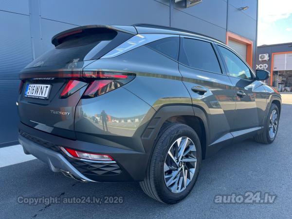 Pelēks Hyundai Tucson 2023 Kuresāre, ar dzinēja tilpumu 1.60 L un nobraukumu 34 tūkst. km par 27990 €, foto 6 vietnē AUTOMOTO.COM.LV