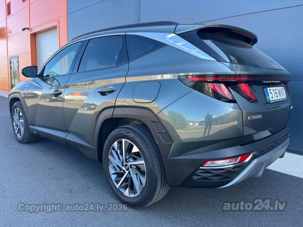 Pelēks Hyundai Tucson 2023 Kuresāre, ar dzinēja tilpumu 1.60 L un nobraukumu 34 tūkst. km par 27990 €, foto 4 vietnē AUTOMOTO.COM.LV