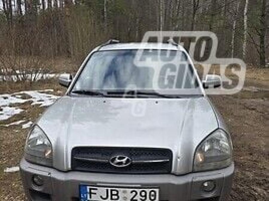 Hyundai Tucson 2005 in Vilnius, with an engine capacity of 2.00 L and mileage of 282 thousand km for 1050 €, photo 4 on AUTOMOTO.COM.LV