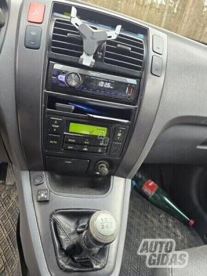 Hyundai Tucson 2005 in Vilnius, with an engine capacity of 2.00 L and mileage of 282 thousand km for 1050 €, photo 5 on AUTOMOTO.COM.LV