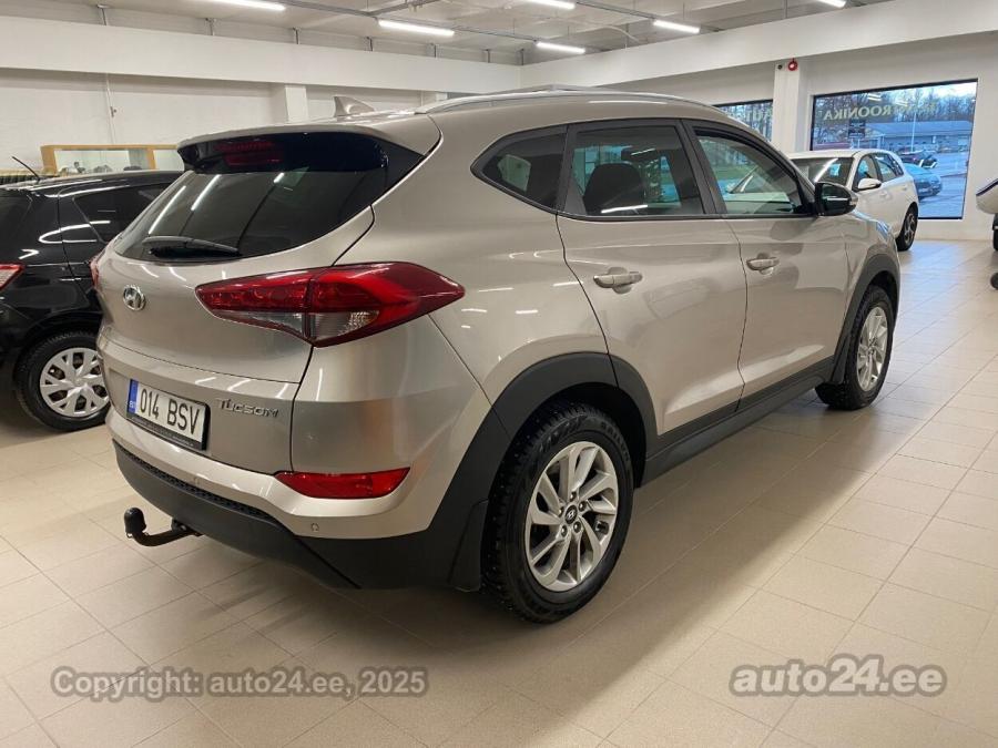 Hyundai Tucson 2017 in Johvi, with an engine capacity of 1.60 L and mileage of 104 thousand km for 12900 €, photo 5 on AUTOMOTO.COM.LV
