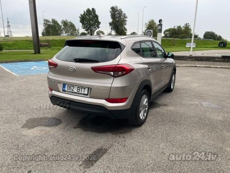 Hyundai Tucson 2017 in Narva, with an engine capacity of 1.60 L and mileage of 97 thousand km for 11300 €, photo 4 on AUTOMOTO.COM.LV