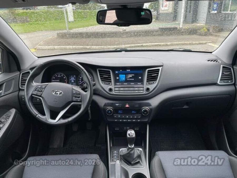 Hyundai Tucson 2017 in Narva, with an engine capacity of 1.60 L and mileage of 97 thousand km for 11300 €, photo 8 on AUTOMOTO.COM.LV