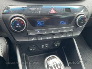 Hyundai Tucson 2017 in Narva, with an engine capacity of 1.60 L and mileage of 97 thousand km for 11300 €, photo 11 on AUTOMOTO.COM.LV