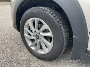 Hyundai Tucson 2017 in Narva, with an engine capacity of 1.60 L and mileage of 97 thousand km for 11300 €, photo 14 on AUTOMOTO.COM.LV