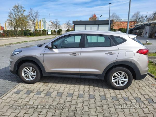 Hyundai Tucson 2018 in Narva, with an engine capacity of 1.60 L and mileage of 70 thousand km for 14000 €, photo 7 on AUTOMOTO.COM.LV