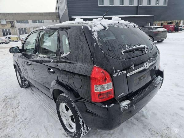 Hyundai Tucson 2007 Tauragė, ar dzinēja tilpumu 2.00 L un nobraukumu 164 tūkst. km par 2900 €, foto 1 vietnē AUTOMOTO.COM.LV