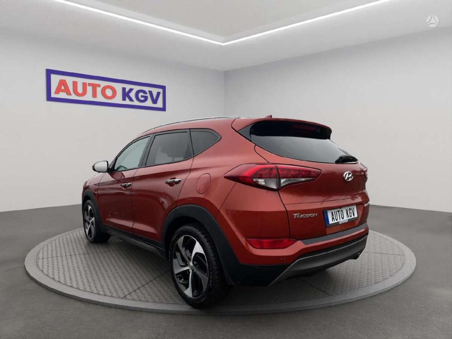 Orange Hyundai Tucson 2016 in Vilnius, with an engine capacity of 1.60 L and mileage of 95 thousand km for 13499 €, photo 3 on AUTOMOTO.COM.LV