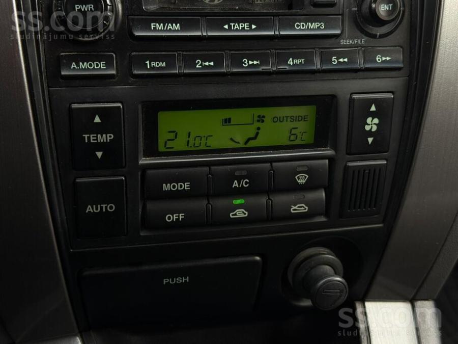 Sarkans Hyundai Tucson 2004 Rīga, ar dzinēja tilpumu 2.00 L un nobraukumu 185 tūkst. km par 2590 €, foto 14 vietnē AUTOMOTO.COM.LV