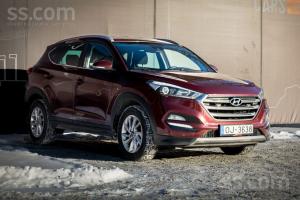 Red Hyundai Tucson 2015 in Riga, with an engine capacity of 2.00 L and mileage of 227 thousand km for 12990 €, photo 3 on AUTOMOTO.COM.LV