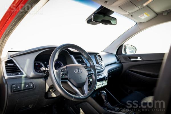 Sarkans Hyundai Tucson 2015 Rīga, ar dzinēja tilpumu 2.00 L un nobraukumu 227 tūkst. km par 12990 €, foto 9 vietnē AUTOMOTO.COM.LV