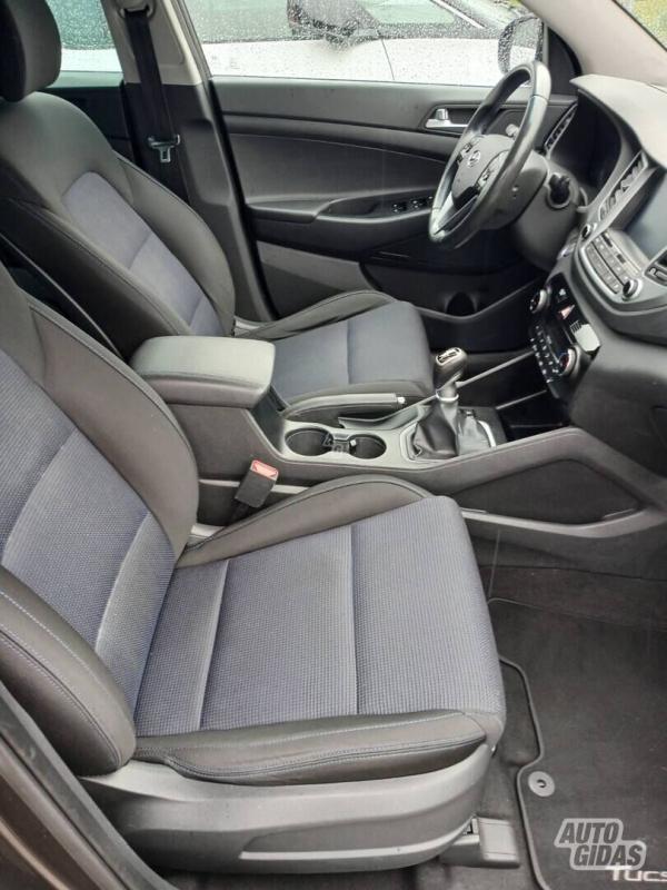 Sarkans Hyundai Tucson 2015 Tauragė, ar dzinēja tilpumu 1.70 L un nobraukumu 163 tūkst. km par 9500 €, foto 9 vietnē AUTOMOTO.COM.LV