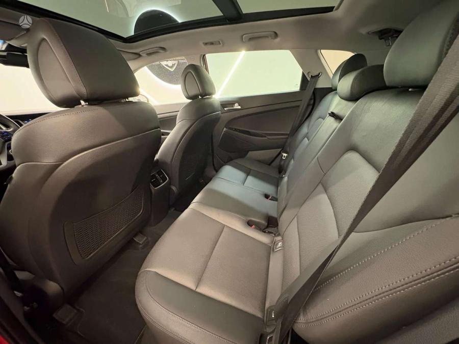 Sarkans Hyundai Tucson 2015 Marijampole, ar dzinēja tilpumu 2.00 L un nobraukumu 219 tūkst. km par 11900 €, foto 10 vietnē AUTOMOTO.COM.LV