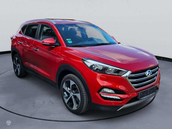 Red Hyundai Tucson 2016 in Marijampole, with an engine capacity of 1.59 L and mileage of 136 thousand km for 12500 €, photo 3 on AUTOMOTO.COM.LV
