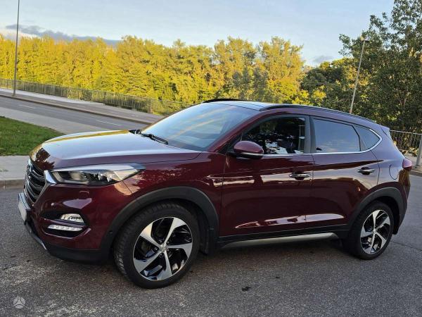 Sarkans Hyundai Tucson 2016 Viļņa, ar dzinēja tilpumu 1.59 L un nobraukumu 109 tūkst. km par 12500 €, foto 1 vietnē AUTOMOTO.COM.LV