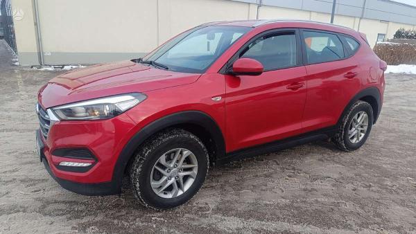 Red Hyundai Tucson 2017 in Taurage, with an engine capacity of 1.59 L and mileage of 125 thousand km for 9850 €, photo 3 on AUTOMOTO.COM.LV