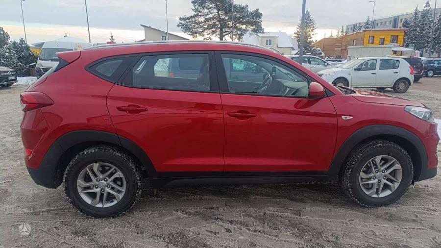 Sarkans Hyundai Tucson 2017 Tauragė, ar dzinēja tilpumu 1.59 L un nobraukumu 125 tūkst. km par 9850 €, foto 6 vietnē AUTOMOTO.COM.LV