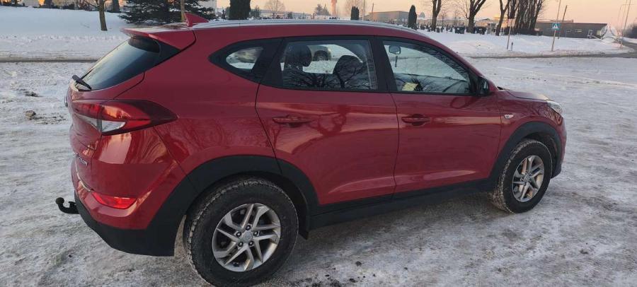 Sarkans Hyundai Tucson 2017 Tauragė, ar dzinēja tilpumu 1.59 L un nobraukumu 129 tūkst. km par 9800 €, foto 2 vietnē AUTOMOTO.COM.LV