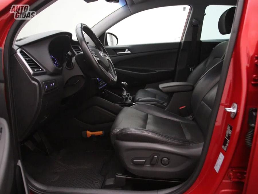 Sarkans Hyundai Tucson 2017 Viļņa, ar dzinēja tilpumu 1.60 L un nobraukumu 175 tūkst. km par 12599 €, foto 5 vietnē AUTOMOTO.COM.LV