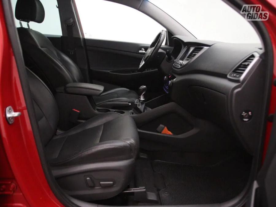Sarkans Hyundai Tucson 2017 Viļņa, ar dzinēja tilpumu 1.60 L un nobraukumu 175 tūkst. km par 12599 €, foto 15 vietnē AUTOMOTO.COM.LV