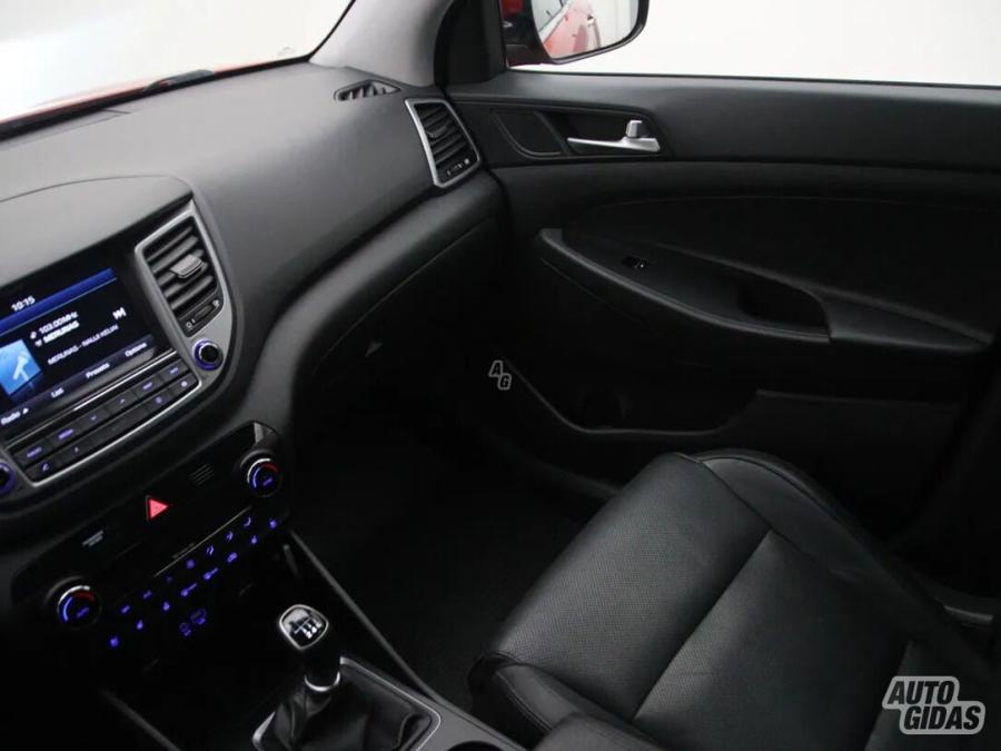 Sarkans Hyundai Tucson 2017 Viļņa, ar dzinēja tilpumu 1.60 L un nobraukumu 175 tūkst. km par 12599 €, foto 22 vietnē AUTOMOTO.COM.LV