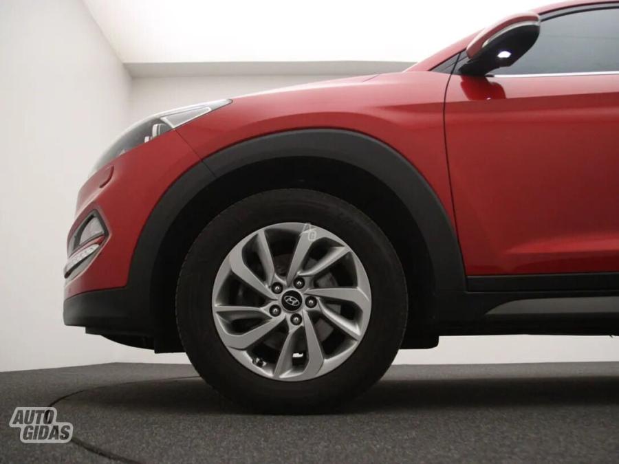 Sarkans Hyundai Tucson 2017 Viļņa, ar dzinēja tilpumu 1.60 L un nobraukumu 175 tūkst. km par 12599 €, foto 29 vietnē AUTOMOTO.COM.LV