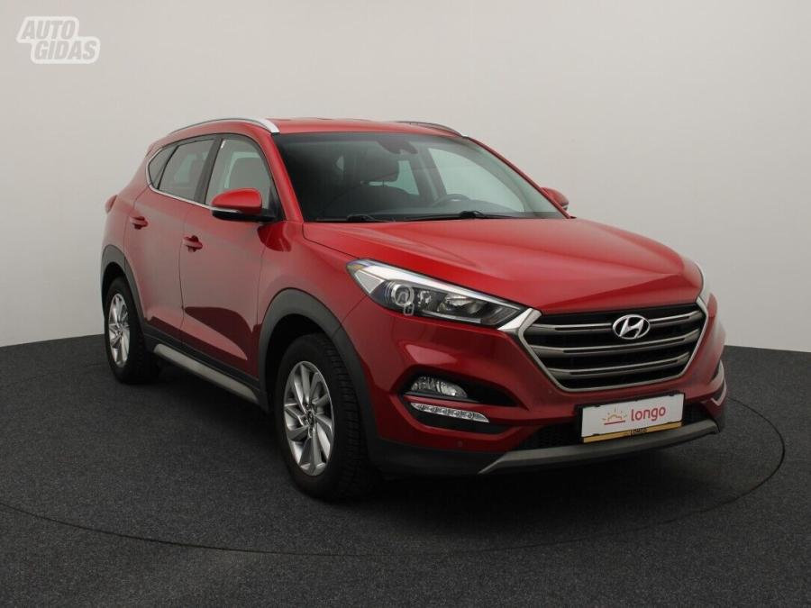 Red Hyundai Tucson 2018 in Vilnius, with an engine capacity of 1.70 L and mileage of 226 thousand km for 12399 €, photo 10 on AUTOMOTO.COM.LV