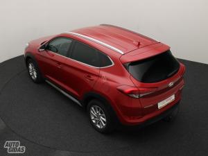 Red Hyundai Tucson 2018 in Vilnius, with an engine capacity of 1.70 L and mileage of 226 thousand km for 12399 €, photo 12 on AUTOMOTO.COM.LV