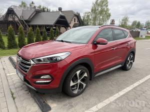 Red Hyundai Tucson 2018 in Riga, with an engine capacity of 1.70 L and mileage of 253 thousand km for 13000 €, photo 16 on AUTOMOTO.COM.LV