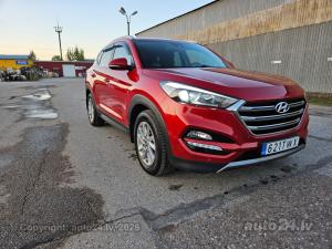 Sarkans Hyundai Tucson 2018 Tartu, ar dzinēja tilpumu 2.00 L un nobraukumu 193 tūkst. km par 17700 €, foto  vietnē AUTOMOTO.COM.LV