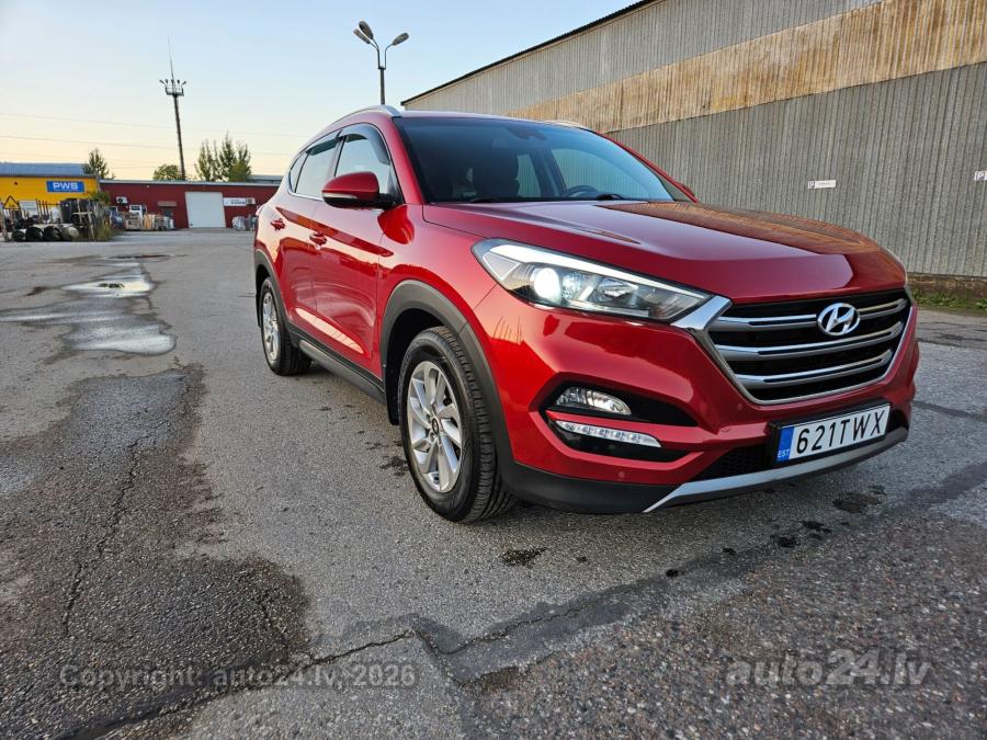 Red Hyundai Tucson 2018 in Tartu, with an engine capacity of 2.00 L and mileage of 193 thousand km for 17700 €, photo 1 on AUTOMOTO.COM.LV