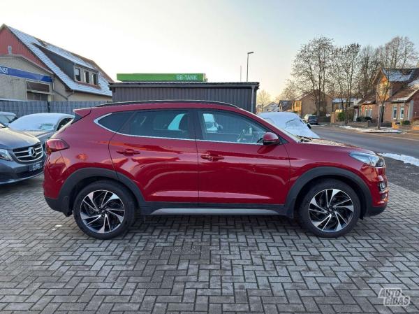Red Hyundai Tucson 2019 in Kaunas, with an engine capacity of 1.60 L and mileage of 57 thousand km for 22286 €, photo 6 on AUTOMOTO.COM.LV