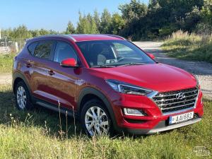 Красный Хендай Туксон 2019 в Вильнюс, объемом двигателя 1.60 л и пробегом 136 тыс. км за 16800 €, фото 3 на AUTOMOTO.COM.LV